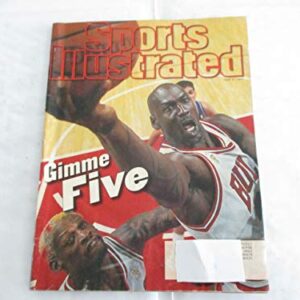 JUNE 9, 1997 SPORTS ILLUSTRATED MAGAZINE FEATURING MICHAEL JORDAN OF THE CHICAGO BULLS * GIMME FIVE*