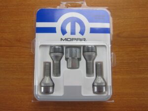 chrysler dodge jeep wheel locks for new aluminum wheels only new mopar oem