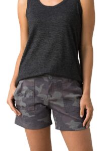 prana living llc women's standard prana olivia short 5" inseam, gravel camo, 8