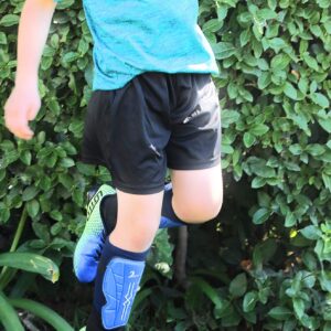 Kids Soccer Shin Guards with Foam Backing & Adjustable Straps. Fits Ages 8-13. Black