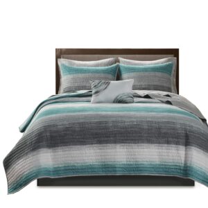 Madison Park Essentials Saben Cozy Bed in A Bag Reversible Quilt with Complete Cotton Sheet Set-Geometric Design All Season Cover, Decorative Pillow, King(104"x92"), Stripes Aqua 8 Piece