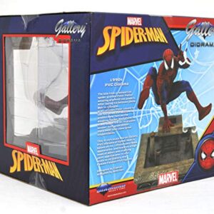 DIAMOND SELECT TOYS Marvel Gallery: Spider-Man ('90S Version) PVC Figure, Multicolor, 8 inches