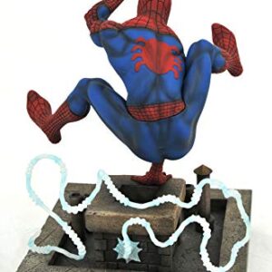 DIAMOND SELECT TOYS Marvel Gallery: Spider-Man ('90S Version) PVC Figure, Multicolor, 8 inches