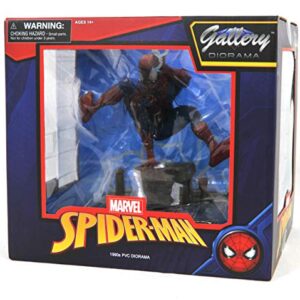 DIAMOND SELECT TOYS Marvel Gallery: Spider-Man ('90S Version) PVC Figure, Multicolor, 8 inches