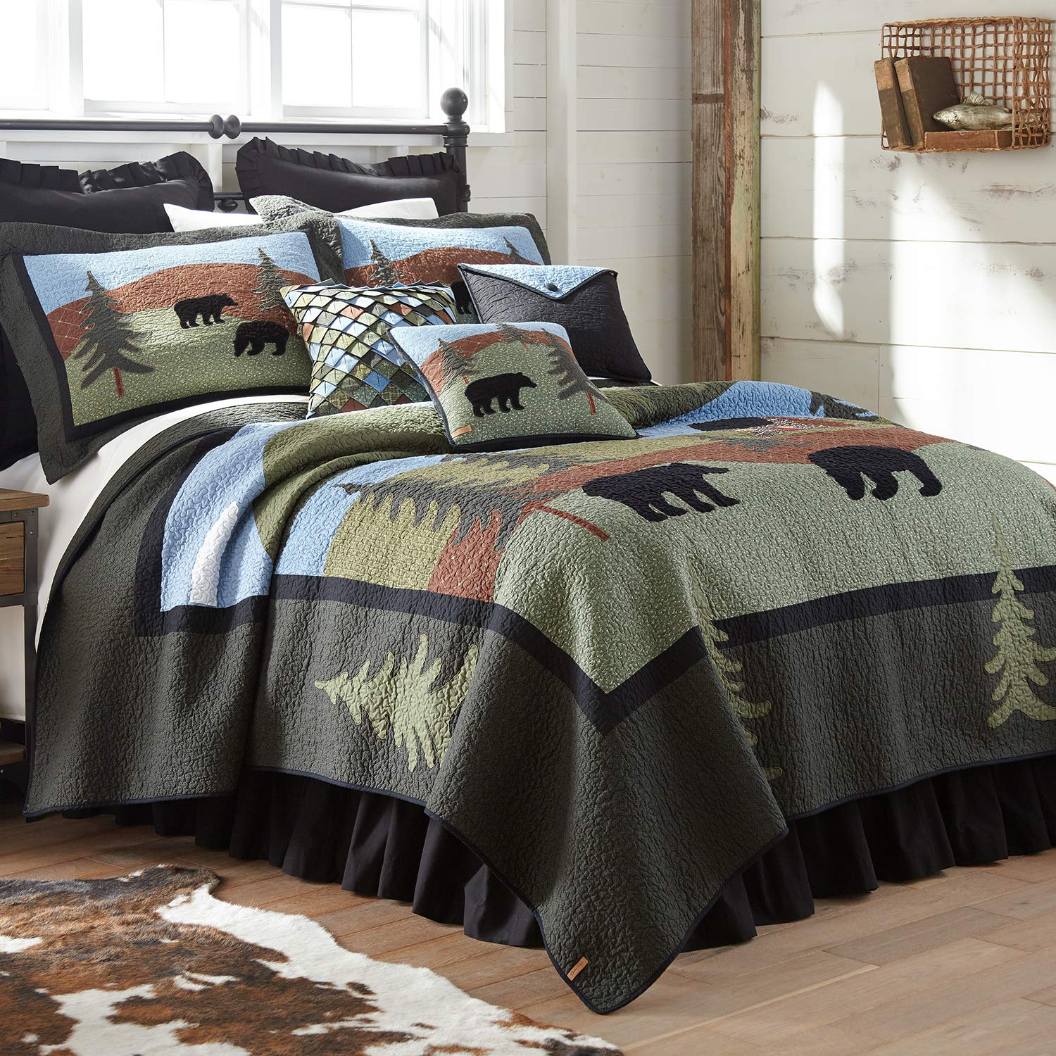 Donna Sharp Full/Queen Bedding Set - 3 Piece - Bear Lake Cotton Lodge Quilt Set with Full/Queen Quilt and Two Standard Pillow Shams - Fits Queen Size and Full Size Beds - Machine Washable