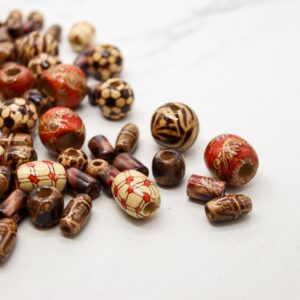 Fun-Weevz 500 PCS Wooden Beads for Jewelry Making Adults, Painted Assorted African Beads, Macrame Supplies Beads, Craft Jewelry Wood Beads for Bracelets & Necklace, Large & Small Round Barrel Tubular