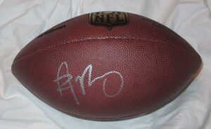 aaron rodgers autographed wilson nfl shield football w/proof, picture of aaron signing for us, green bay packers, cal bears, super bowl champion, pro bowl