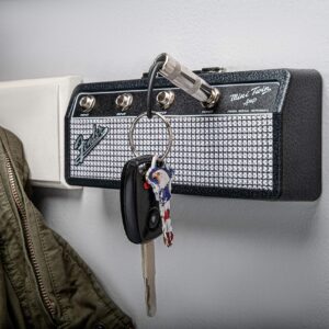 Licensed Fender Jack Rack- guitar amp key holder, includes 4 guitar plug keychains and 1 wall mounting kit. Quick and easy installation.