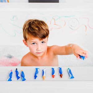 Kitpas English Label Bathtub Crayons 10 Colors with Sponge, For Kids Ages 3+, Bright Colors, Erasable with a Wet Sponge