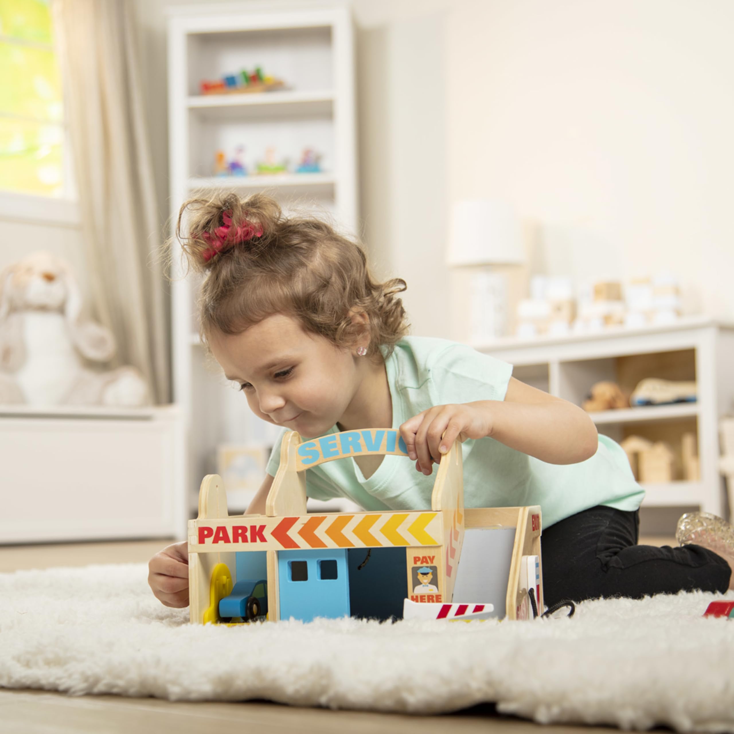 Melissa & Doug Service Station Parking Garage With 2 Wooden Cars and Drive-Thru Car Wash (SIOC)