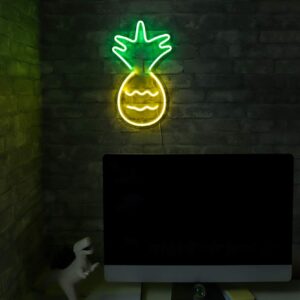 Isaac Jacobs 17” x 10” inch LED Neon ‘Yellow & Green Pineapple’ Wall Sign for Cool Light, Wall Art, Bedroom Decorations, Home Accessories, Party, and Holiday Décor: Powered by USB Wire (PINEAPPLE)