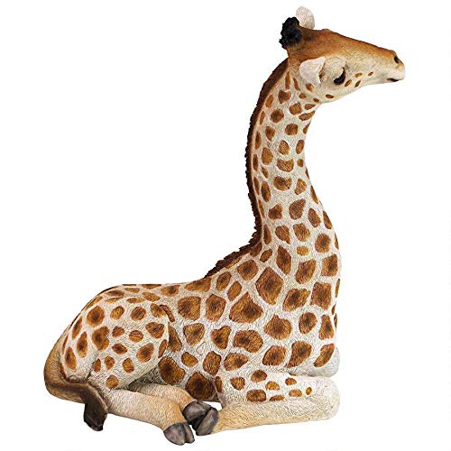 Design Toscano Zari The Resting Giraffe Statue: Medium