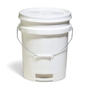 pig home solutions 5 gallon bucket - open-head pail with built-in handle - snap-on lid with gasket - pm50363