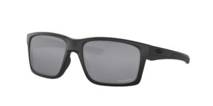 oakley men's oo9264 mainlink rectangular sunglasses, matte black/prizm black polarized, 61 mm