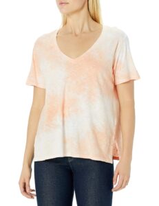 michael stars women's rosie tie dye v-neck boyfriend tee, camilia, one size