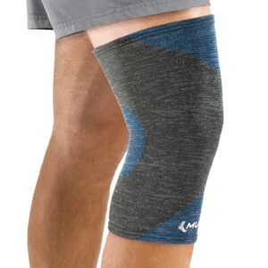 Mueller 64429 Sports Medicine FIR 4-Way Knee Support Sleeve for Men and Women, Gray/Blue, Medium/Large