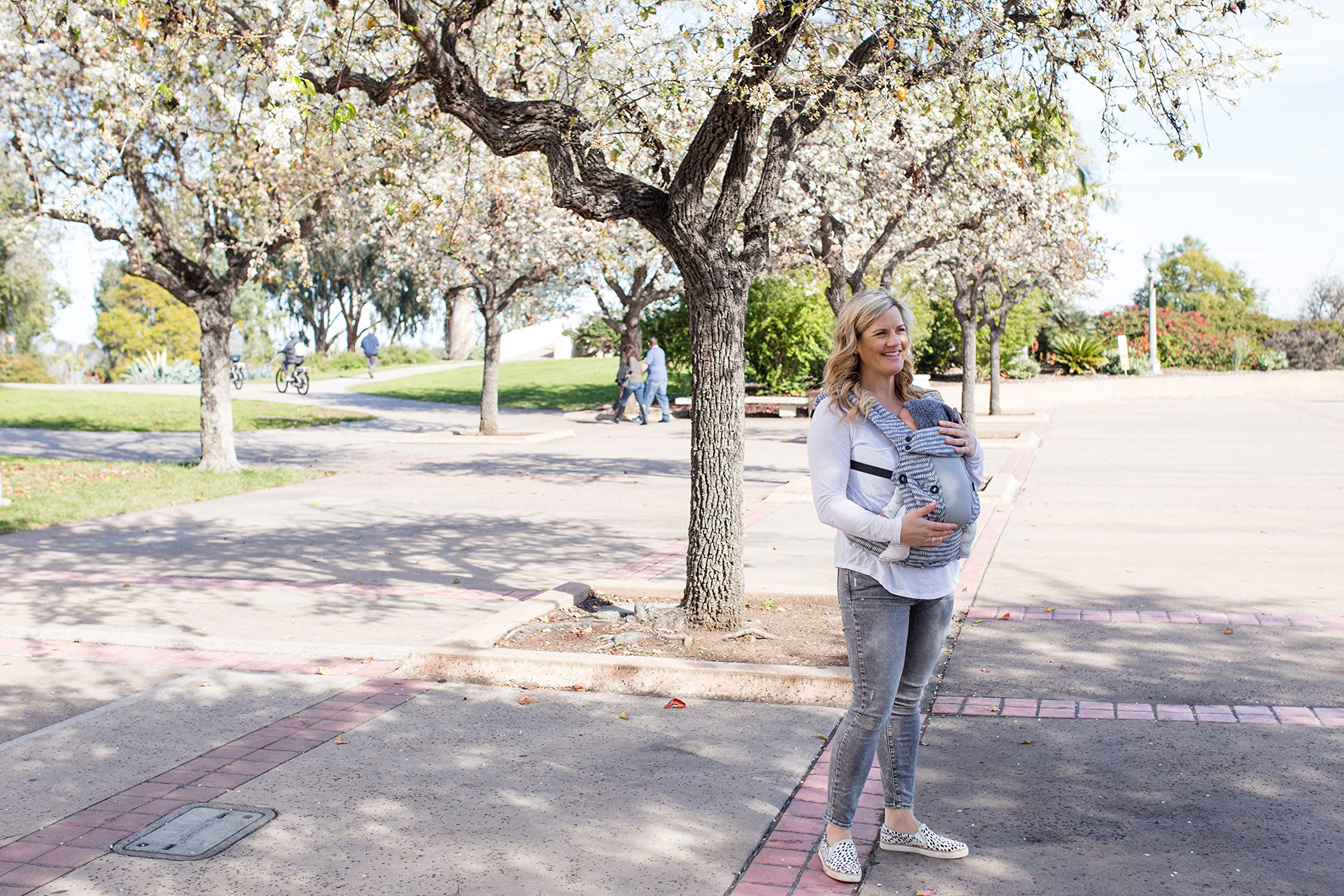 Baby Tula Coast Explore Mesh Baby Carrier 7 – 45 lb, Adjustable Newborn to Toddler Carrier, Multiple Ergonomic Positions Front and Back, Breathable – Coast Beyond, Light Blue with Light Gray Mesh