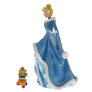 Enesco Disney Showcase Couture de Force Holiday Cinderella with Jaq and Gus Figurine Set, 8.46 Inch, Multicolor