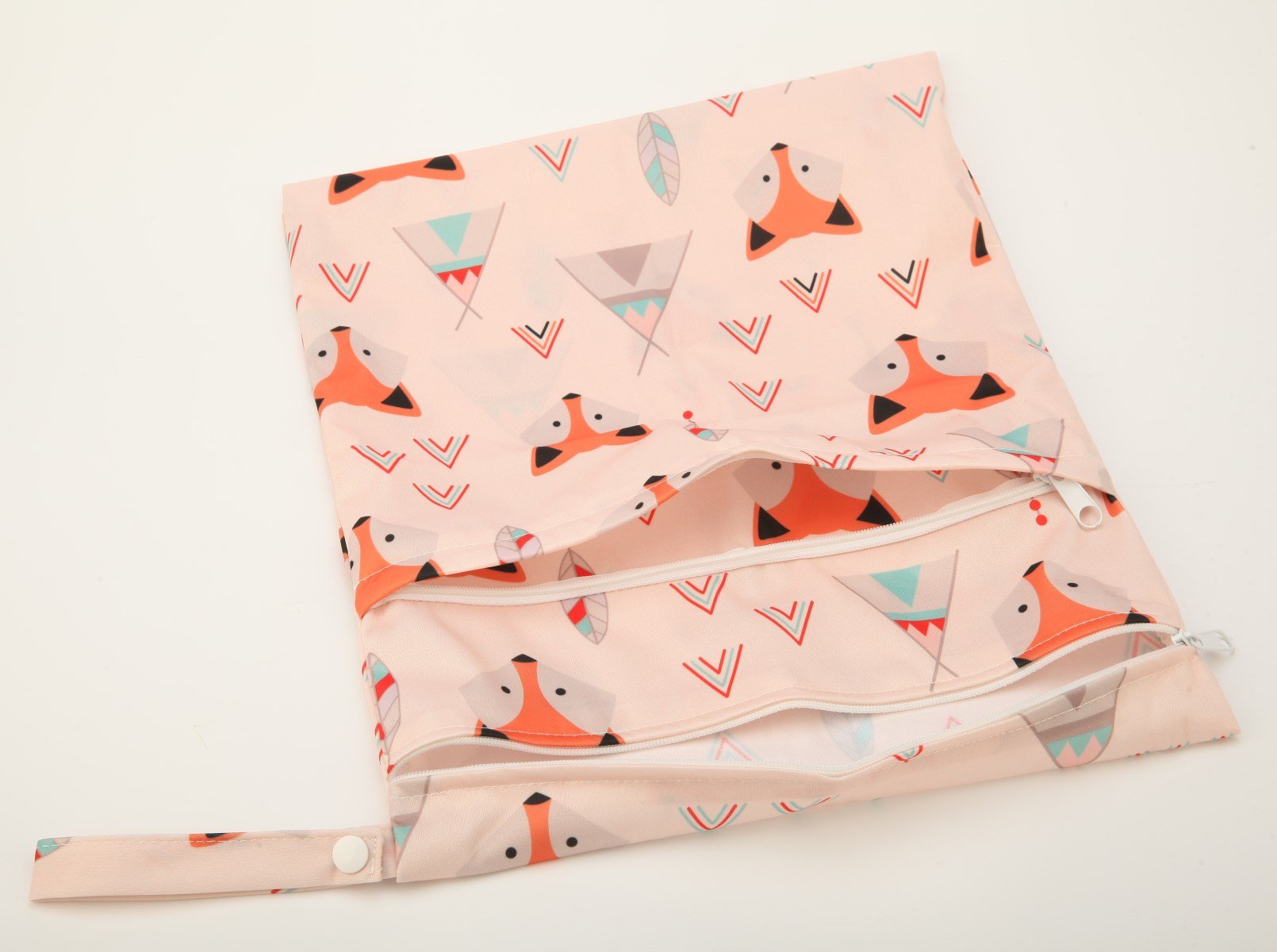 Sigzagor 2 Wet Bags Reusable Diaper Nappy Bag With Two Zippered Pockets (Teepee Fox and Glasses Fox)