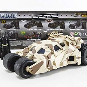 Jada Toys 1: 24 Scale The Dark Knight Batmobile Die-cast Vehicle with Batman Figure, Multicolor