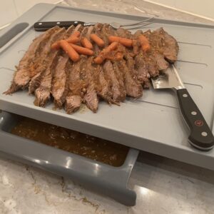 Karving King Large Meat Cutting Board with Juice Groove Meat Carving Board with Non-Slip Feet, Spikes, and Drip Tray Chopping Board for Kitchen