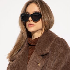 Akirawang Fashion Trendy Cat-eye Sunglasses for Women Oversized Thick Frame Sexy Lip Candy Color Glasses Designer Style