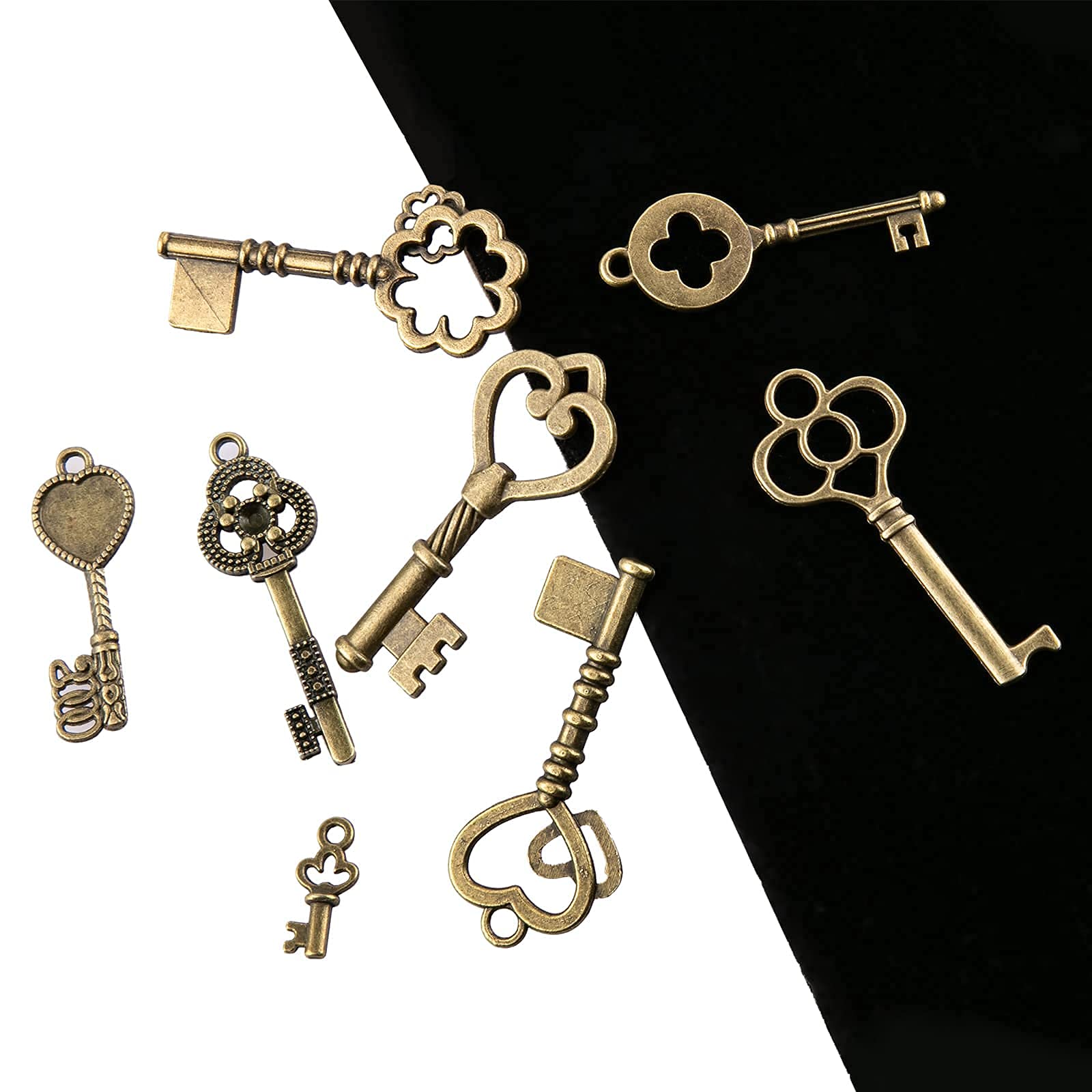 CHuangQi 40PCS Antique Bronze Vintage Skeleton Keys Charm Set, Steampunk Key DIY Handmade Accessories, Jewelry Making Supplies Wedding Favors