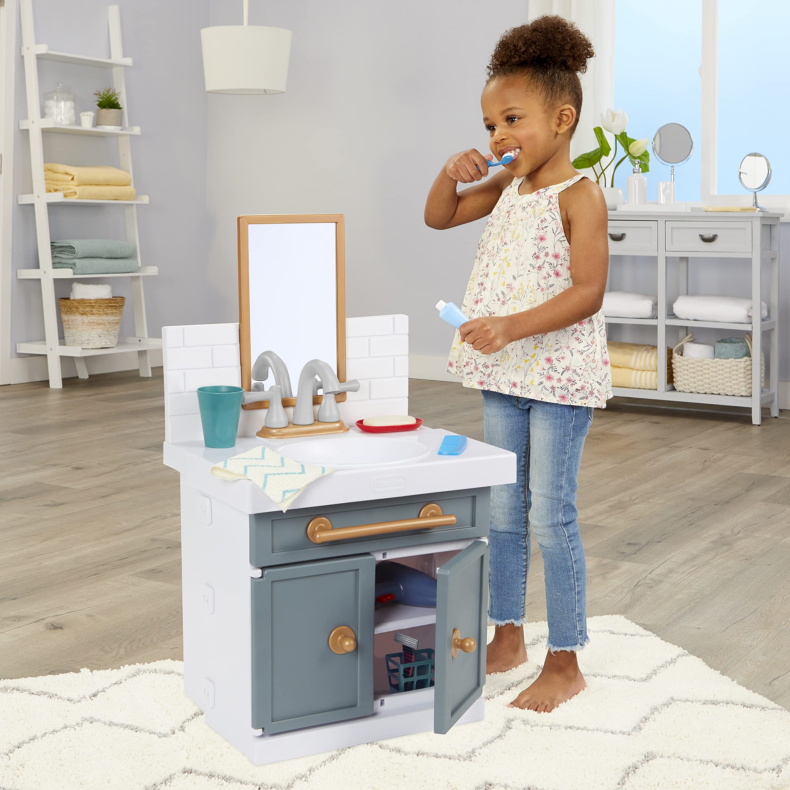 Little Tikes First Bathroom Sink with Real Working Faucet Pretend Play for Kids, 12 Bathroom Accessories, Interactive Unique Toy Multi-Color, Ages 2+ Grey