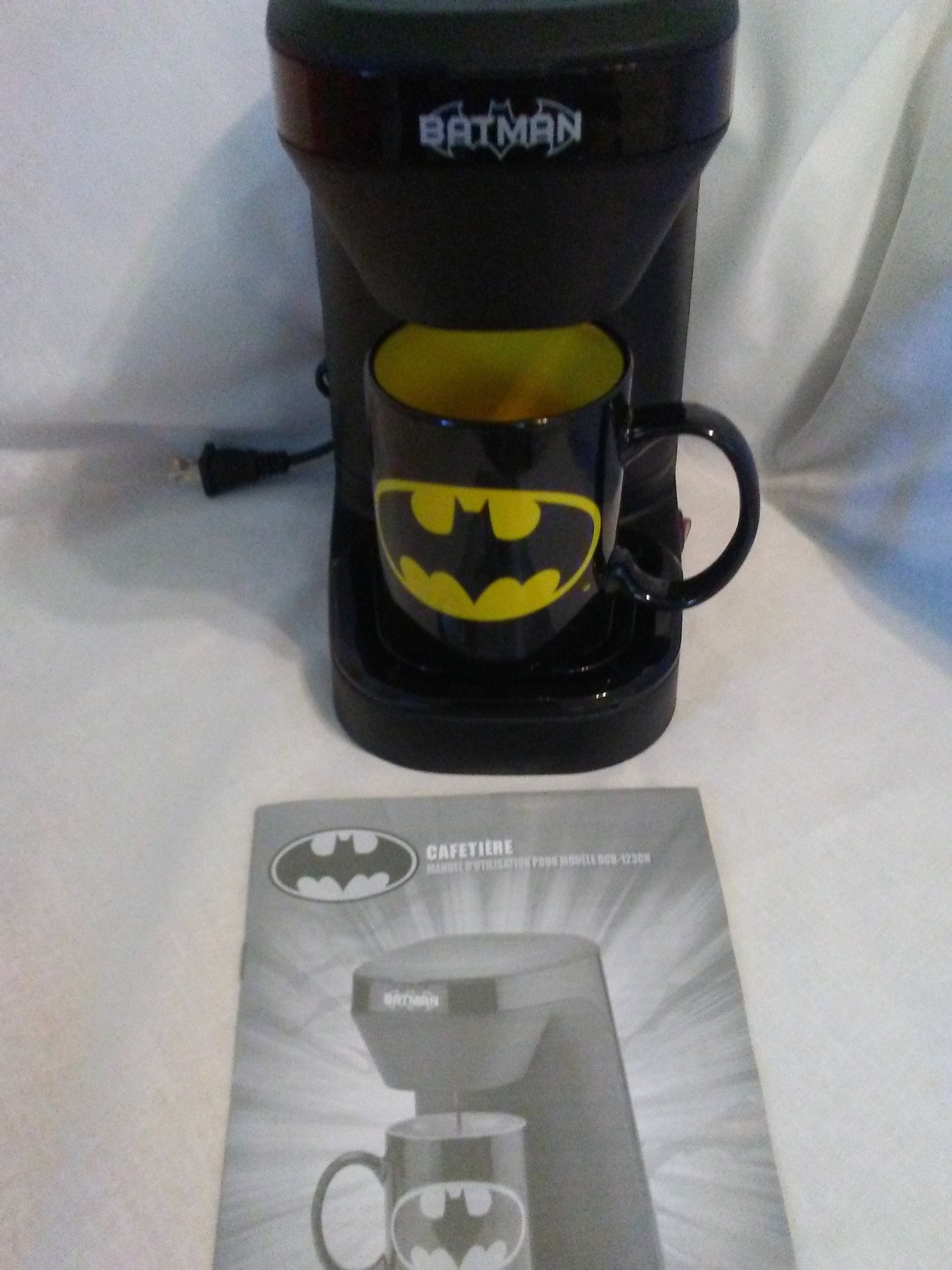 DC Batman 1-Cup Coffee Maker with Mug by Warner Bros - Single Serve Drip Coffee Machine - Features Removable Filter Basket & Drip Tray - Includes Batman Mug - 12 Oz Mug