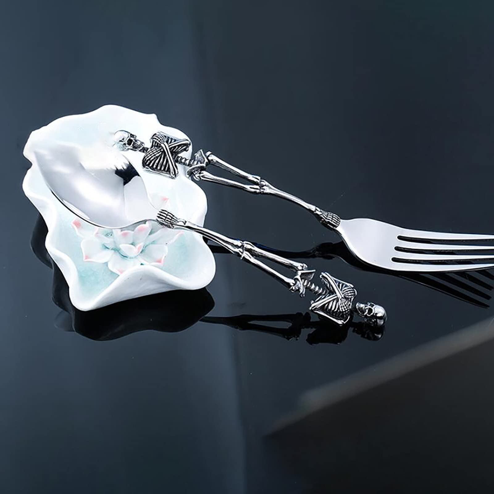 Halloween Decorations Skeleton Serving Spoons and Forks Titanium Steel Dinner Spoons Forks Silverware Kitchen Coffee Tea Spoons Small Forks Dessert Spoons Cooking Spoons Halloween Skull Decor (A)