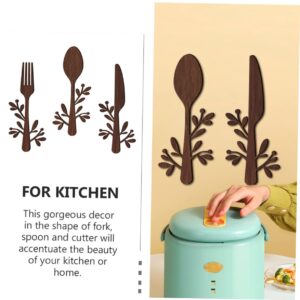 Yardenfun 3pcs Wooden and Fork Pendant Kitchen Utensils Wall Sign Fork and Spoon Wall Decor Wood Spoon Fork Sign Farmhouse Wooden Wall Plaque Country Home Decor Basswood Metallic Line