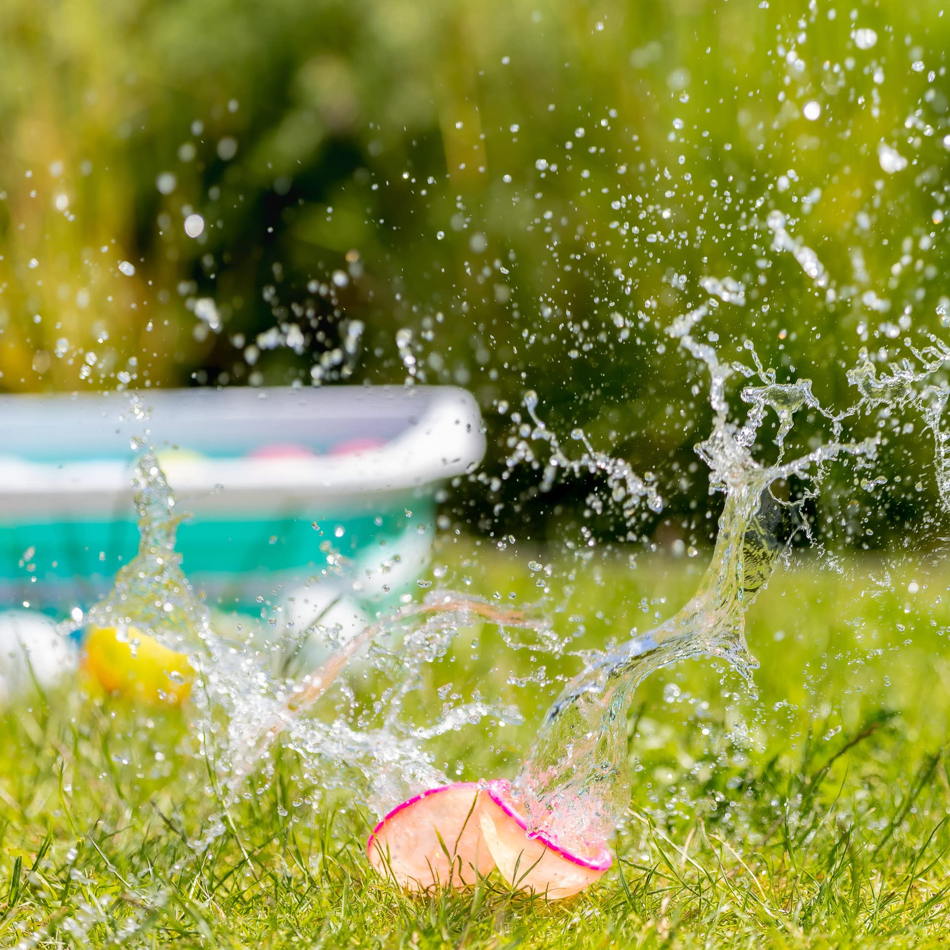 JUNIORE Reusable Water Balloons, Easy Quick Fill & Self-Sealing Water Bombs, Latex-Free Soft Silicone Water Splash Ball, Outdoor Water Fight, Refillable Magnetic Balls, Water Summer Pool Party (8)