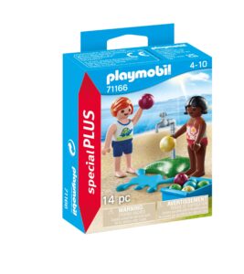 special plus - children with water balloons