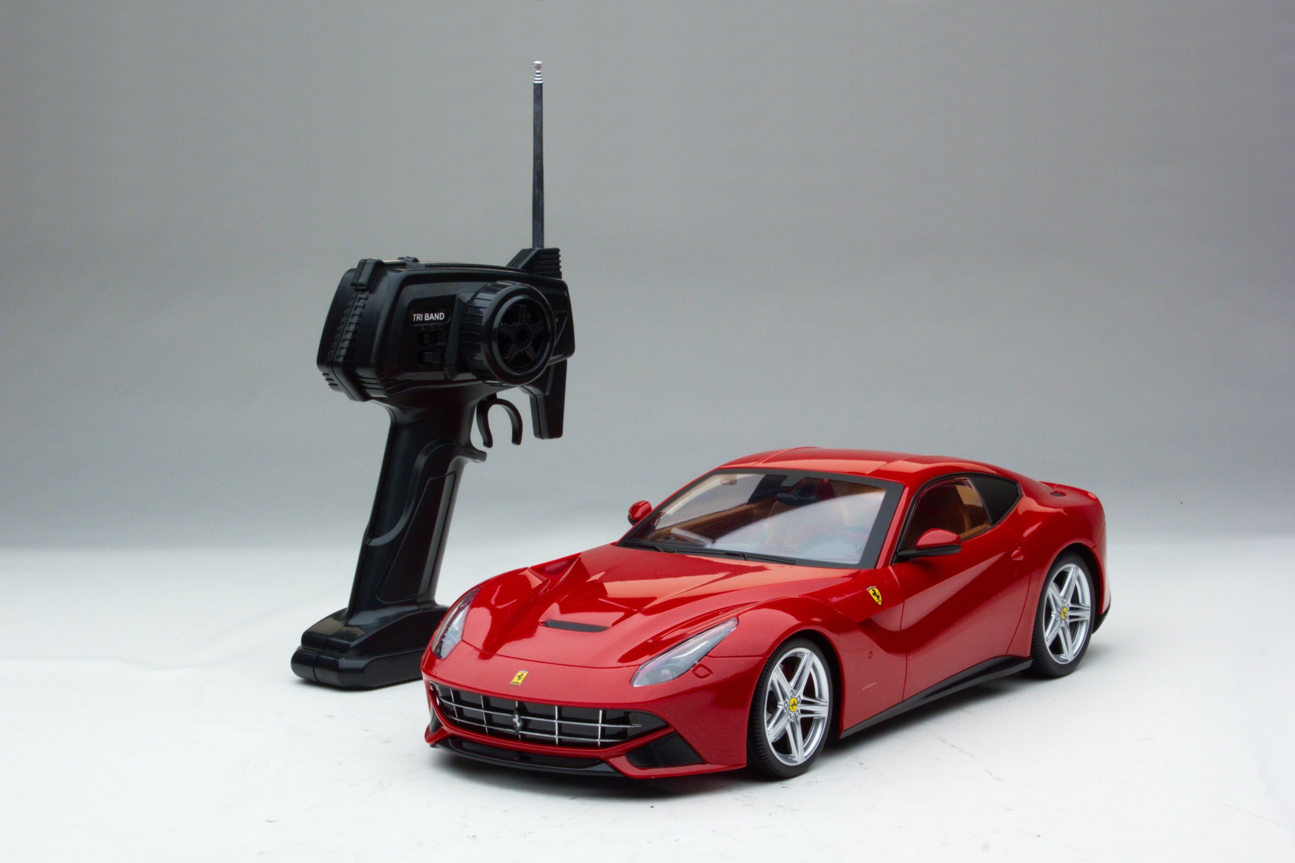 MJX R/C Technic Ferrari F12 Berlinetta RC Car 1:14