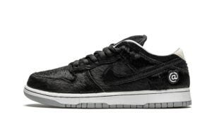 nike mens sb dunk low cz5127 001 medicom toy - be@rbrick - size 10