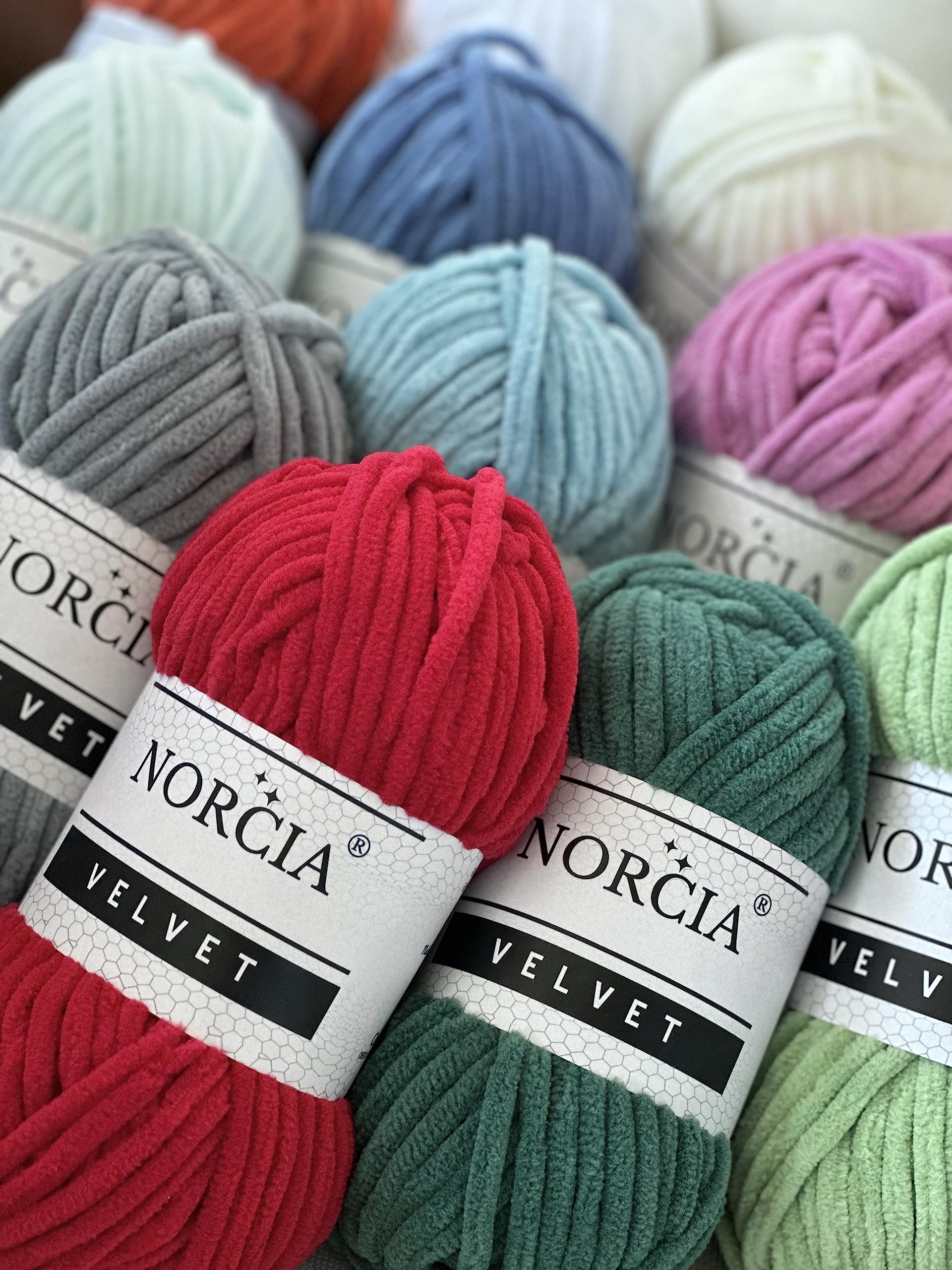 NORCIA Soft Velvet Yarn Chenille Yarn for Crocheting Baby Blanket Yarn for Knitting Amigurumi Yarn Fancy Yarn for Crochet Weaving Craft