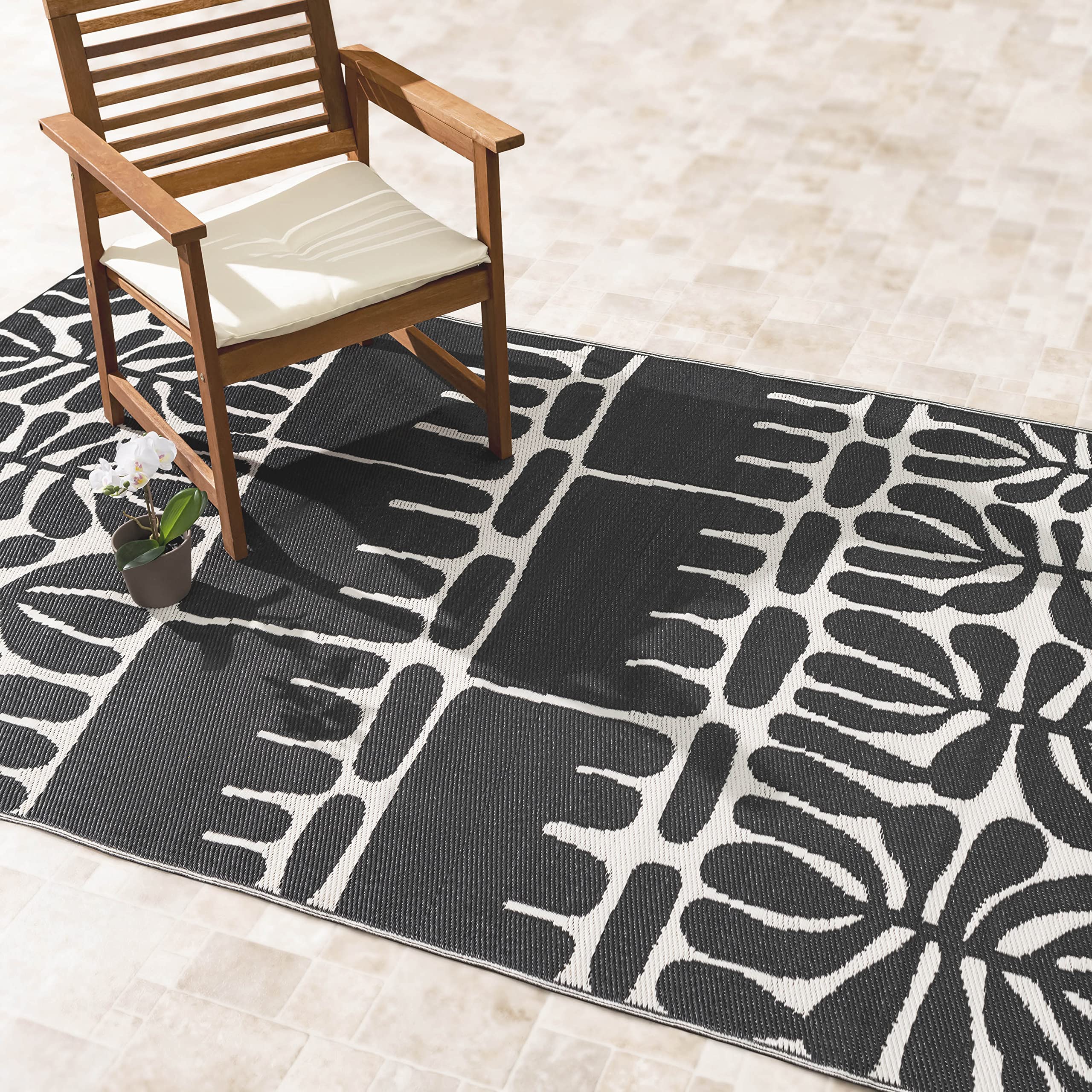 Fab Habitat Outdoor Rug - Waterproof, Fade Resistant, Crease-Free - Premium Recycled Plastic - Tribal, Black & White - Porch, Deck, Balcony, Mudroom, Laundry Room, Patio - Serowe - Black - 3 x 5 ft