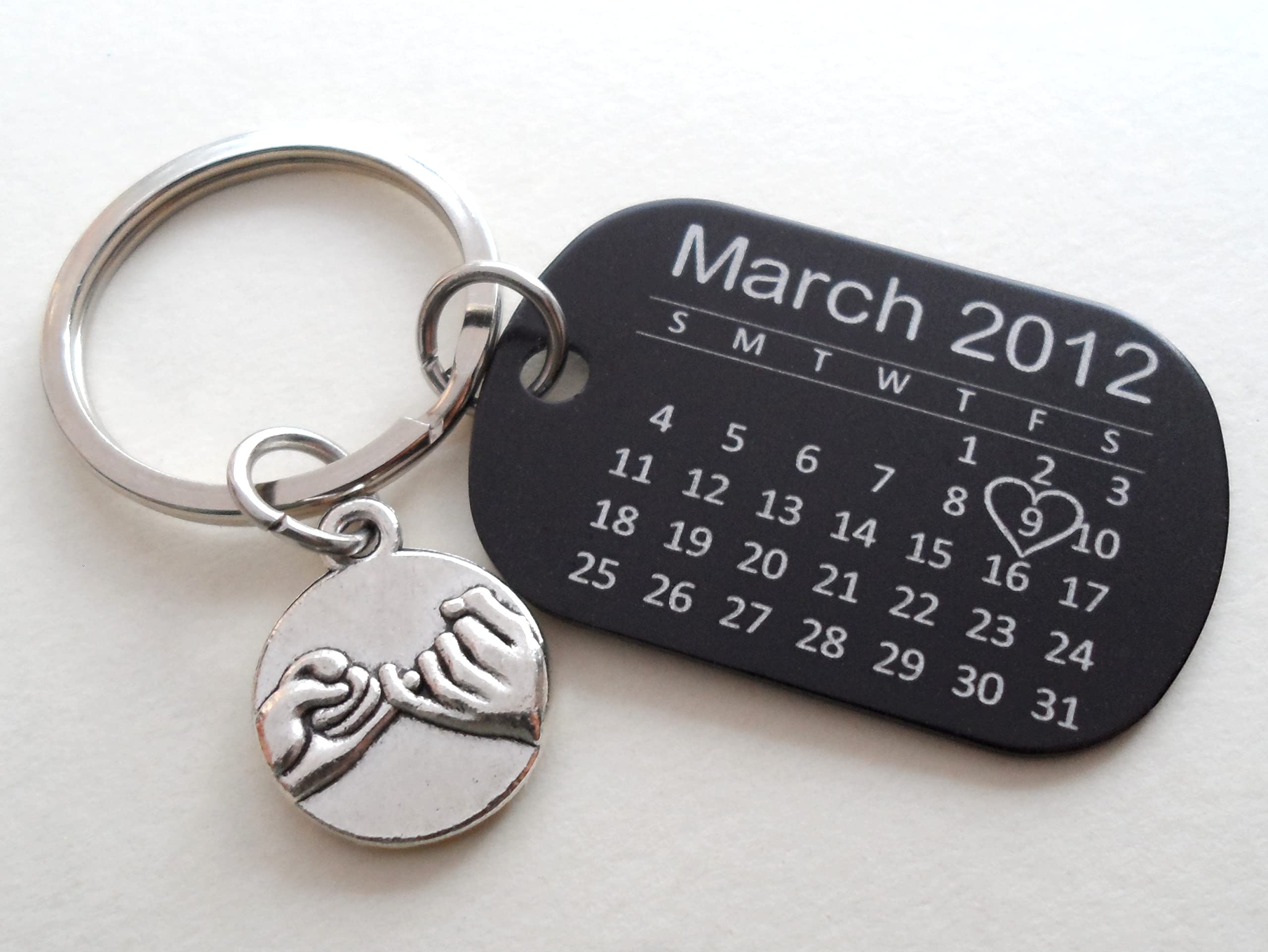 Custom Personalized Anodized Aluminum Anniversary Calendar Keychain with Pinky Promise Charm, Anniversary Date Keychain, Husband Wife Boyfriend Girlfriend Key Chain, Customized Couples Keychain