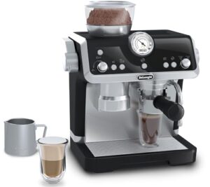 casdon de'longhi toys barista coffee machine. toy kitchen playset for kids with moving parts, realistic sounds and magic coffee reveal. for children aged 3+, silver, black