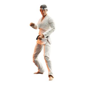 diamond select toys daniel larusso deluxe action figure (series 1)