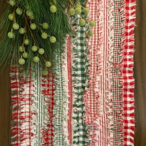 22 Merry Christmas Red and Green Homespun 100% Cotton Fabric 2.5" X 44" Precut Jelly Roll by JCS