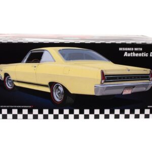 AMT 1967 Mercury Cyclone GT 1:25 Scale Model Kit