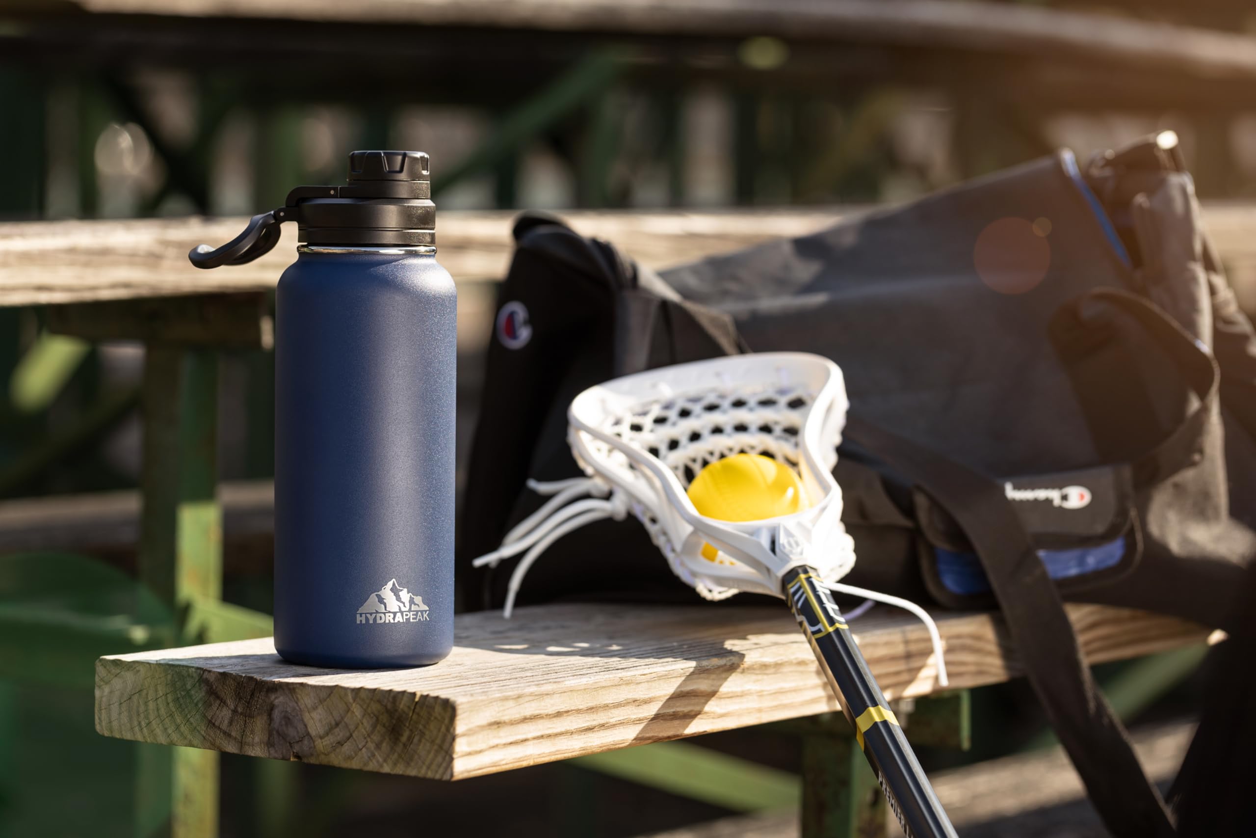 Hydrapeak 32 oz Insulated Water Bottle with Chug Lid - Reusable Leak Proof Stainless Steel Water Bottles, Double Wall Vacuum Insulation | 24 Hours Cold and 12 Hours Hot (Blue Lagoon)