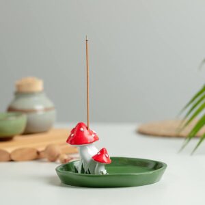 CHUNCHE Cute Mushroom Incense Holder with 30 Incense Sticks, Handmade Resin Burner, Nature Theme Incense Tray, Adorable Home Decoration Accessories(Green)