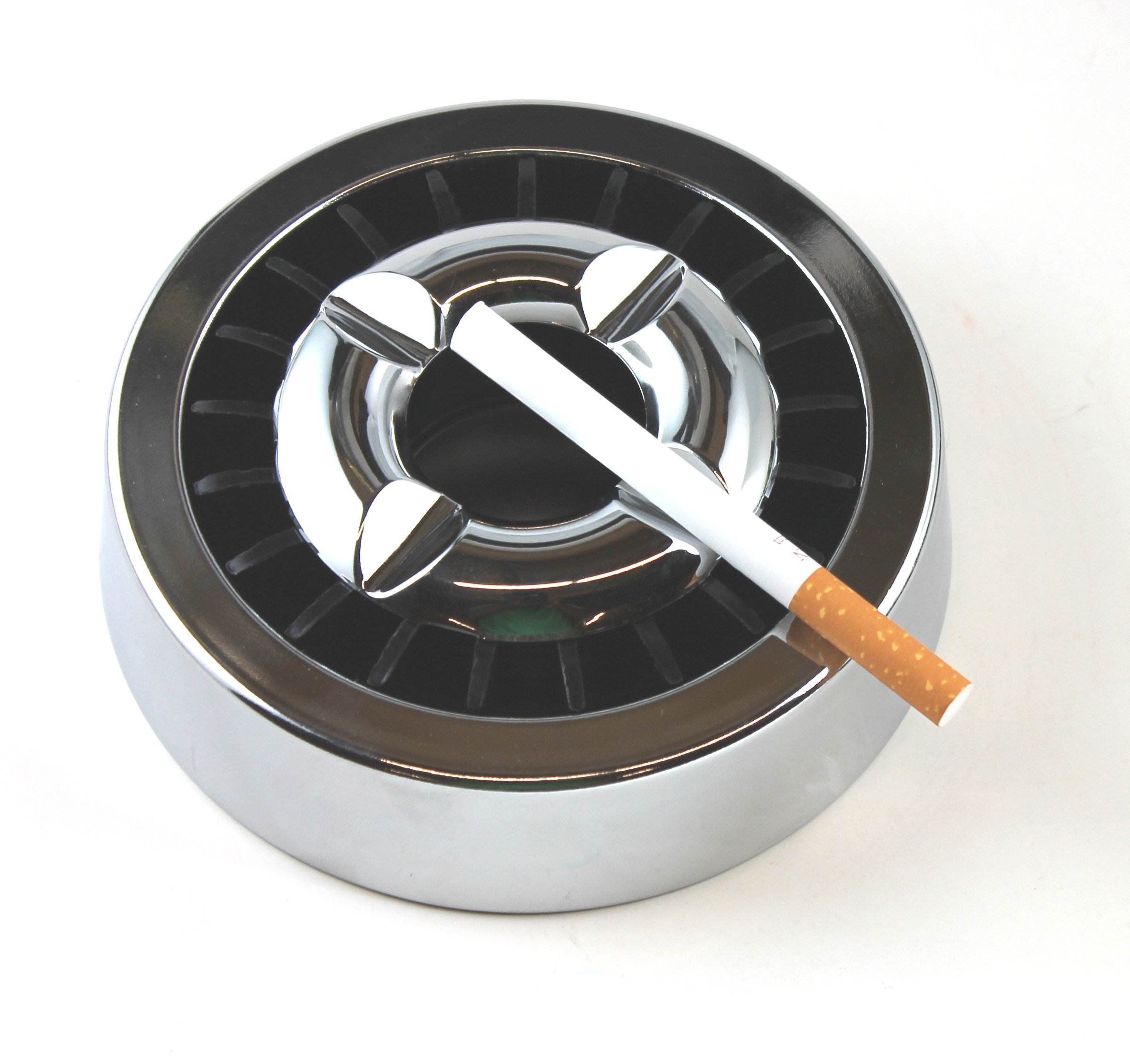 Buddies Silver Round Metal Ashtray Built-In Extinguisher and Storage 5 1/2"