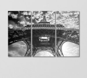 eiffel tower in black white canvas print 3 panels / 36x24 inches