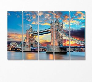 tower bridge in london uk canvas print 5 panels / 36x24 inches