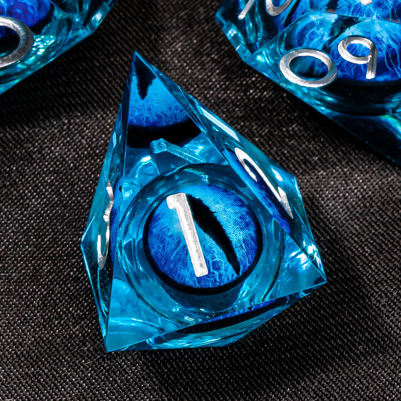 OUKELANWO Liquid Core Dragon Eye D&D Dice with Gift Box, 7 Piece Dungeons and Dragons Polyhedral DND Dice Set, Floating Blue Sharp Edge RPG D and D Role Playing Dice D20 D12 D10 D8 D6 D4