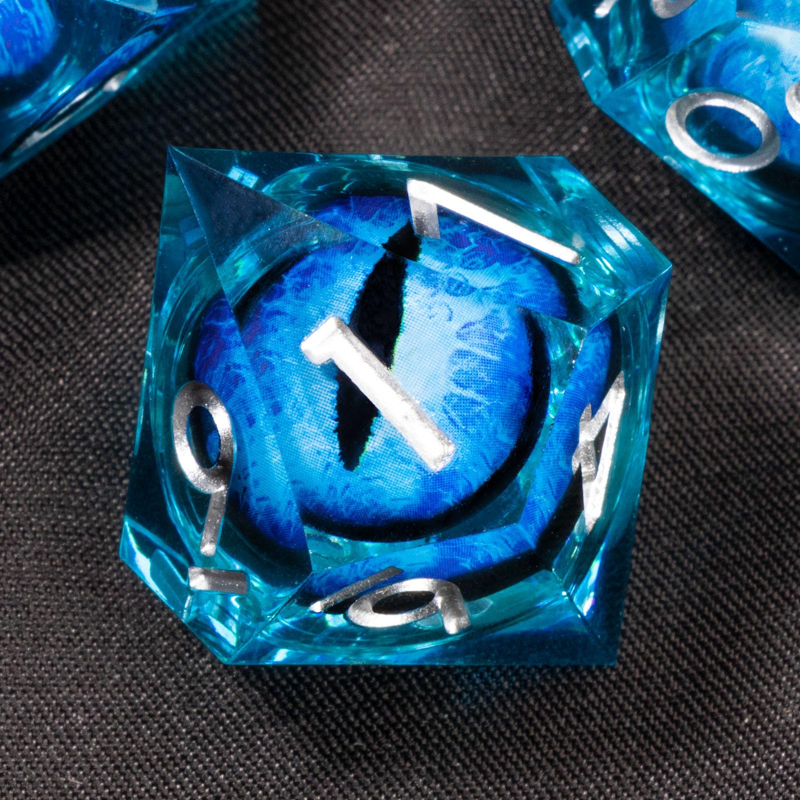 OUKELANWO Liquid Core Dragon Eye D&D Dice with Gift Box, 7 Piece Dungeons and Dragons Polyhedral DND Dice Set, Floating Blue Sharp Edge RPG D and D Role Playing Dice D20 D12 D10 D8 D6 D4