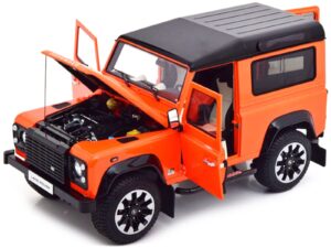 lcd models lcd-model 1/18 defender 90 works v8 70th edition 2018 lcd18007-or